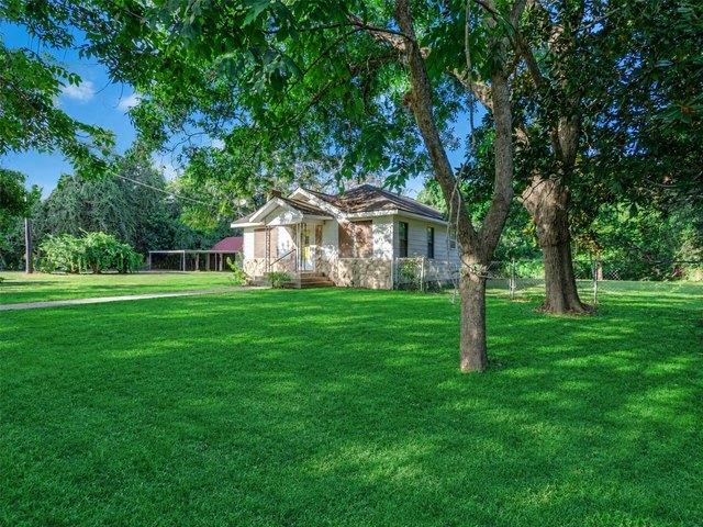 8725 FM 524 Rd, Sweeny, TX 77480