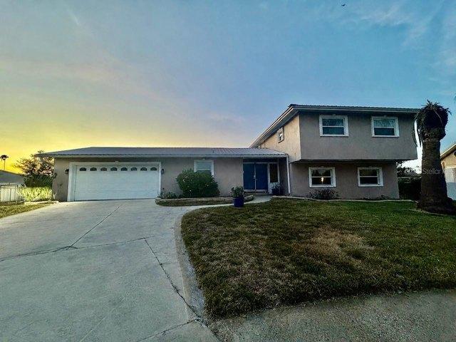8725 Palisades Dr, Tampa, FL 33615