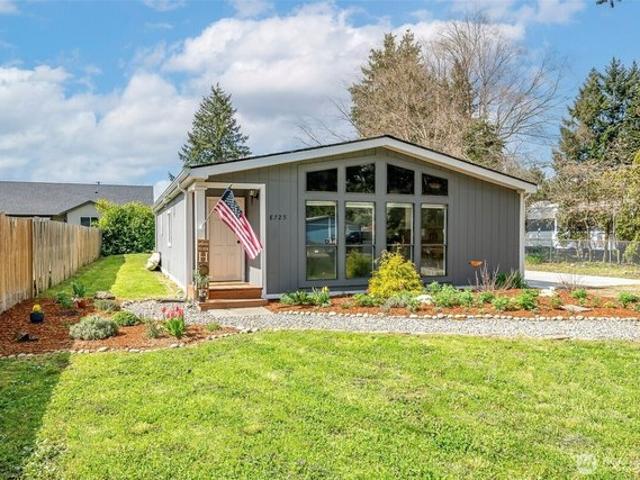 8725 Pepperidge Ln SE, Yelm, WA 98597