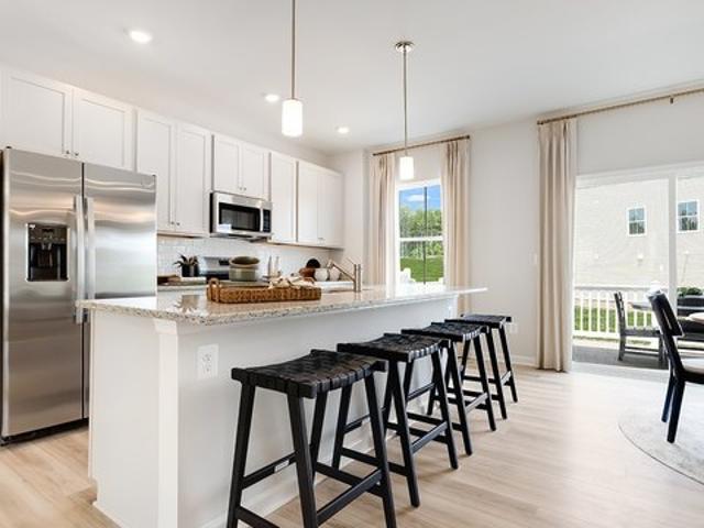 8725 Whitman Dr, Chesterfield, VA 23832