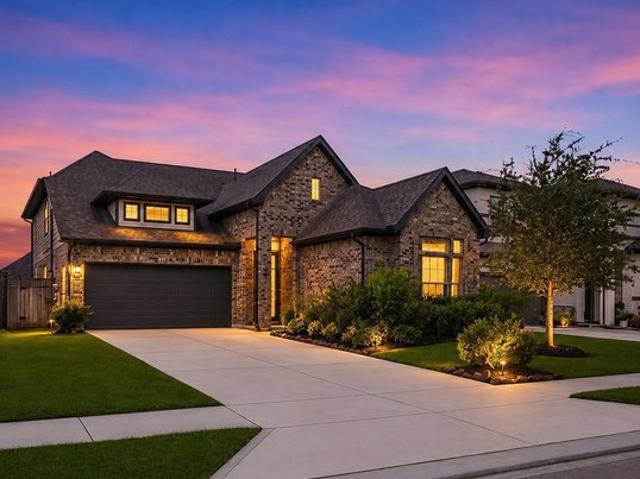 8726 Timber Knoll Dr, Missouri City, TX 77459