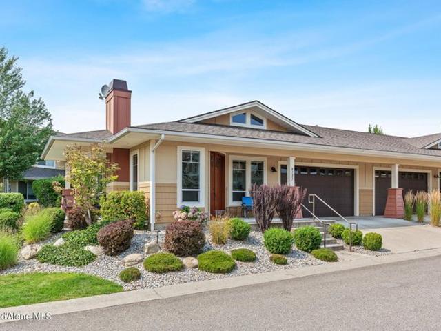 8727 N Avalanche Ln, Hayden, ID 83835