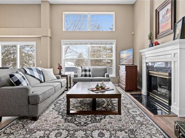 8728 N Bay Dr, Chanhassen, MN 55317