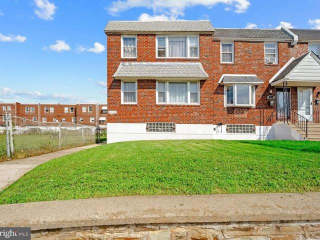 8728 Gillespie St, Philadelphia, PA 19136