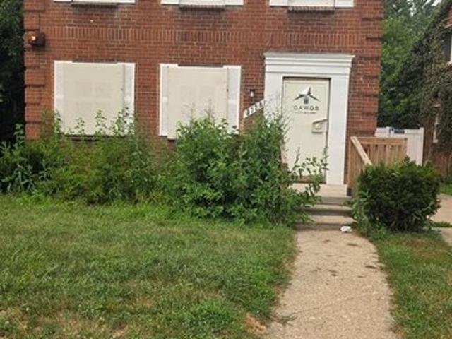 8728 W 7 Mile Rd, Detroit, MI 48221