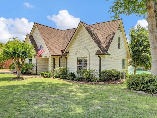 8729 e carrollwood ln