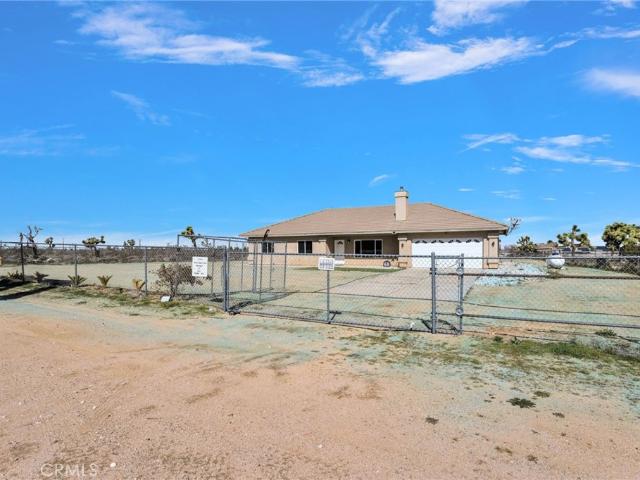 8720 Greasewood Ln, Victorville, CA 92392 | MLS #HD26038 | Compass
