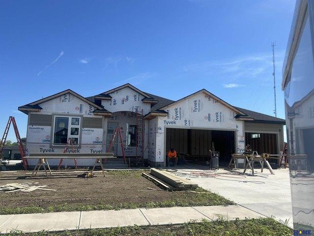 8720 Honeybee Ln, Lincoln, NE 68526