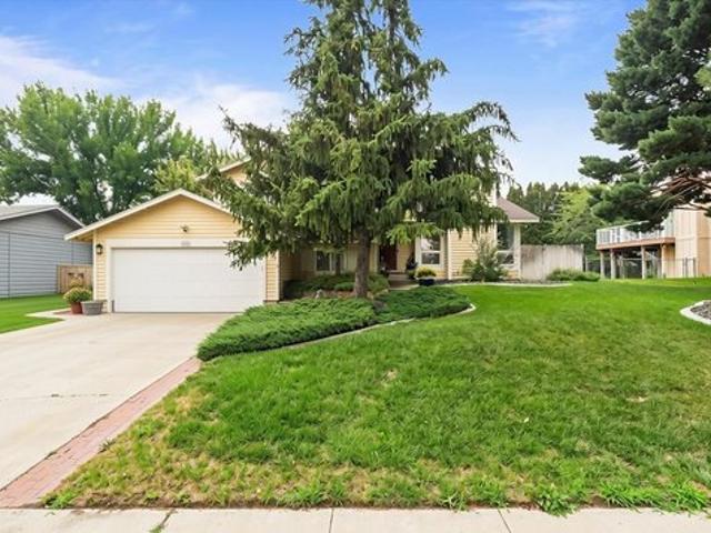 8720 W Falls Ave, Kennewick, WA 99336