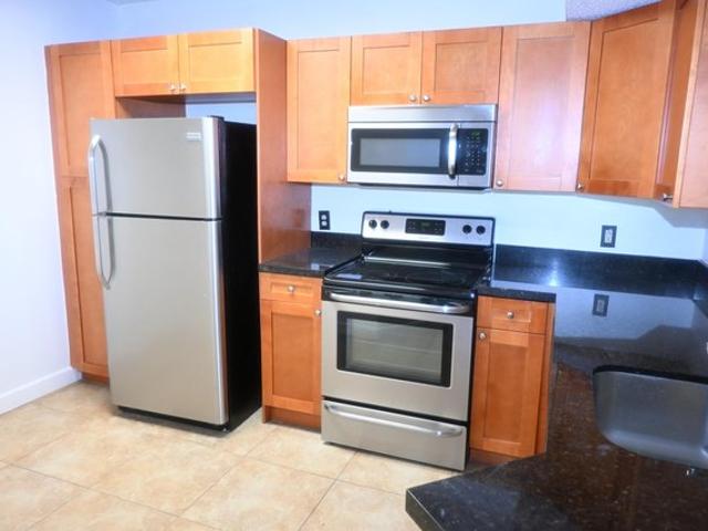 8721 Wiles Rd SE Unit 305, Coral Springs, FL 33067