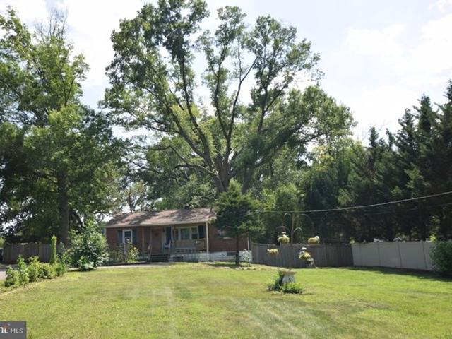 8721 Yorkshire Ln, Manassas, VA 20111