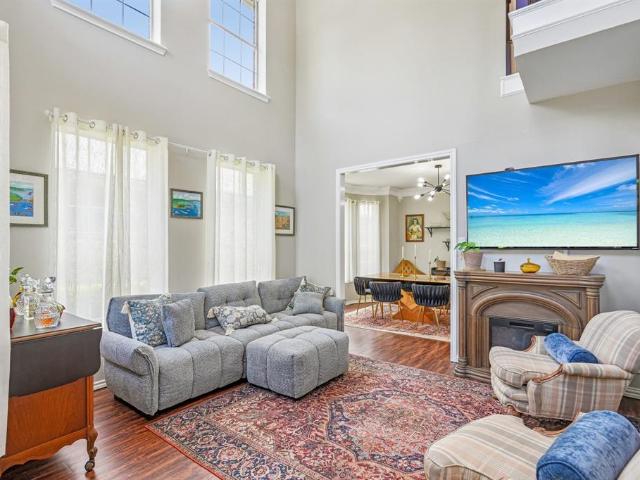 8722 Bayshore Lane