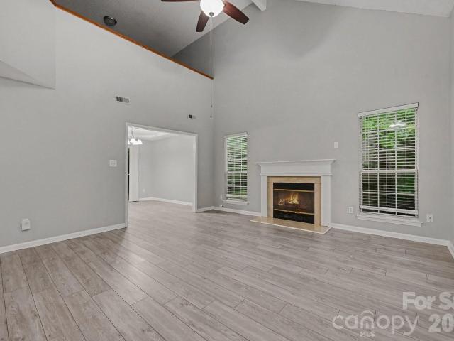 8722 Woodhill Manor Court