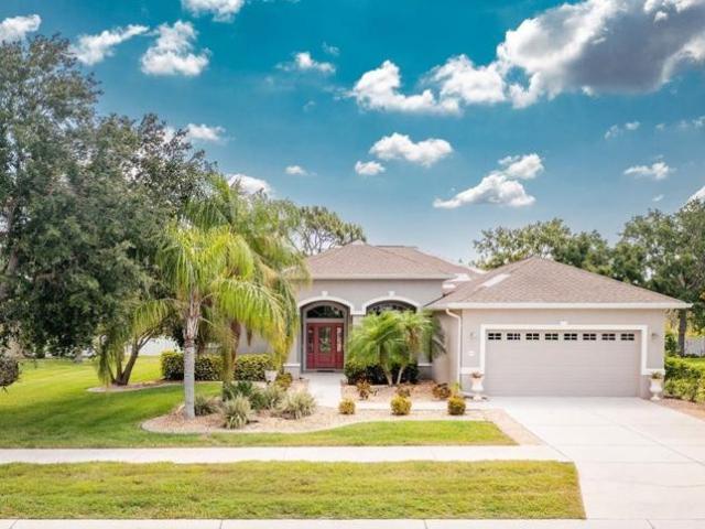 872 Clear Lake Dr, Englewood, FL 34223