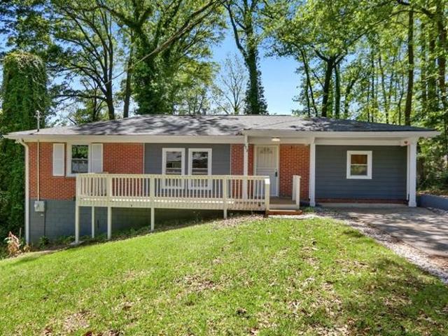 872 Glenway Dr, East Point, GA 30344