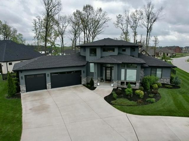 872 E Celtic Ct, Nixa, MO 65714