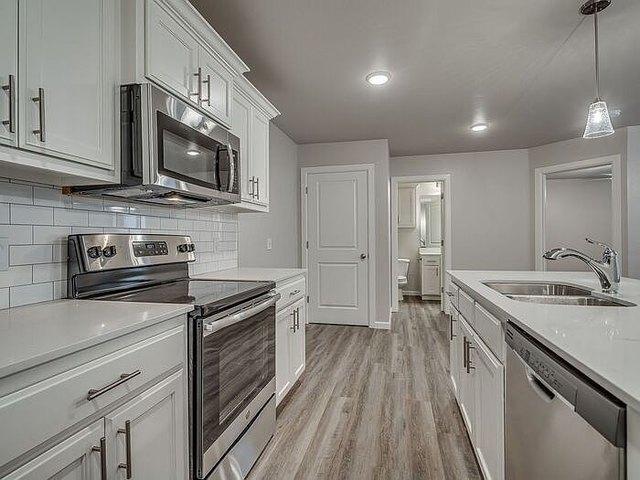 872 Oak Hill Rd, Choctaw, OK 73020