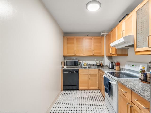 872 Massachusetts Ave, Unit 303, Cambridge, MA 02139 | MLS #73528