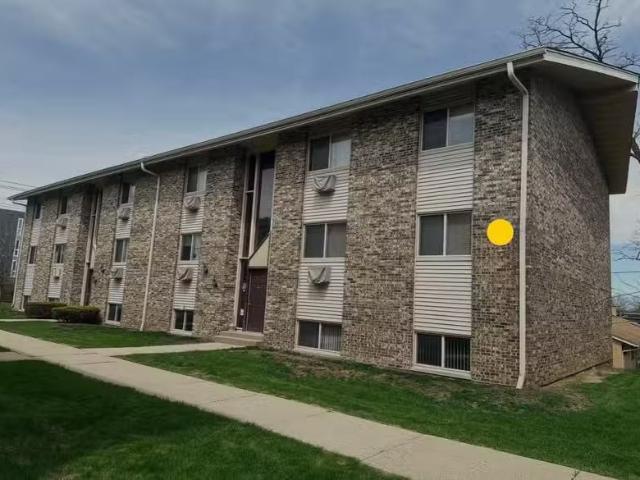 872 N Milwaukee Ave, Unit C1, Libertyville, IL 60048 MLS #123.
