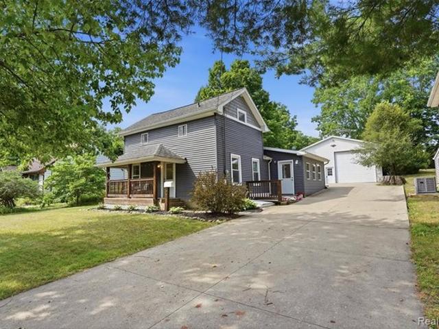 872 S Barnes St, Mason, MI 48854