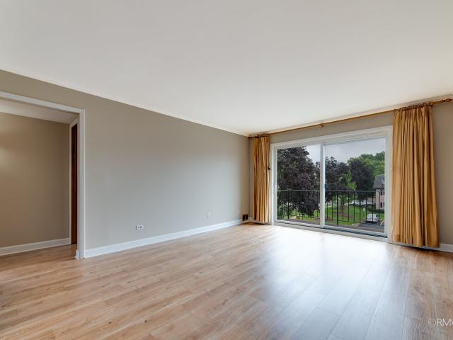 872 S Plum Grove Road # 305
