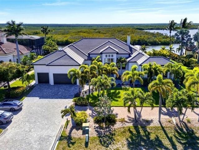 872 W Cape Estates Cir, Cape Coral, FL 33993