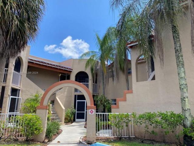 8734 SW 3rd St #107, Pembroke Pines, FL 33025