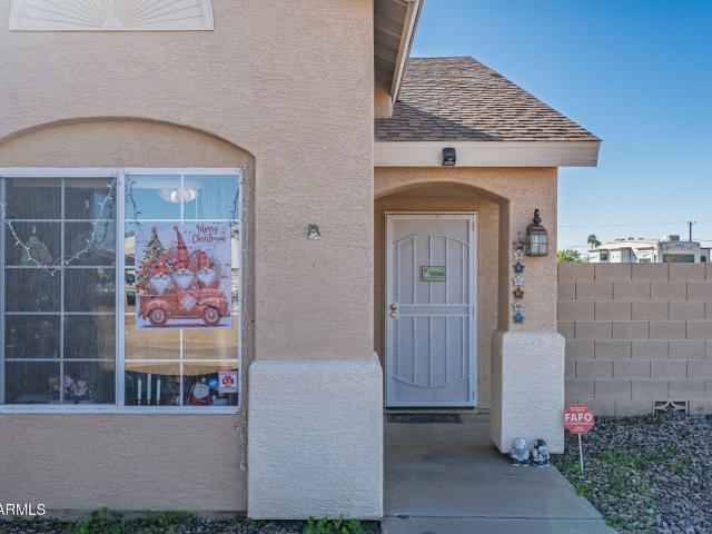 8735 w pineveta drive w