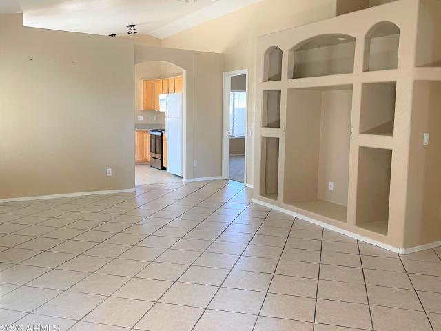 8736 E Nido Circle