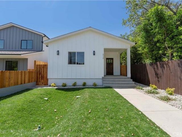 8738 Apperson St, Sunland, CA 91040
