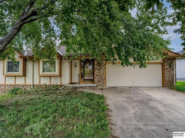 8738 Lafayette Ave, Omaha, NE 68114