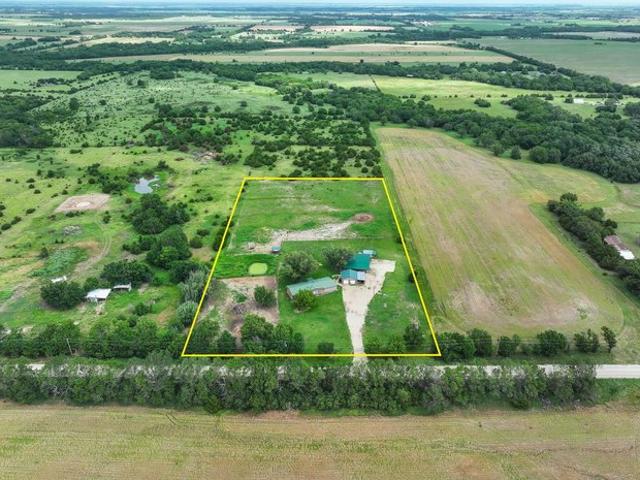 8732 SE 30th St, El Dorado, KS 67042