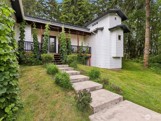 873 Mountain View Road