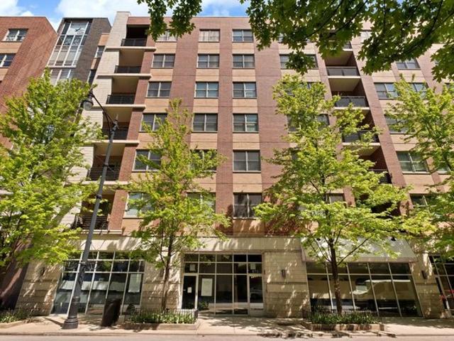 873 N Larrabee St Apt 409, Chicago, IL 60610