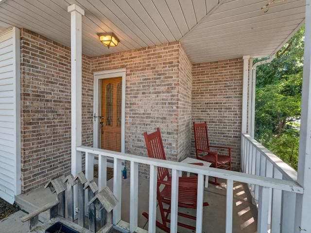 873 Peregrine Circle