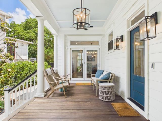 873 Tupelo Bay