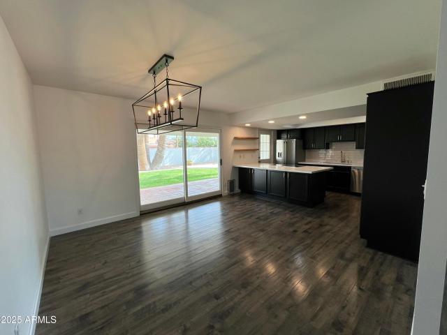 8744 E ROSE Lane