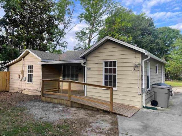 8745 Bowman Ave, Pensacola, FL 32534