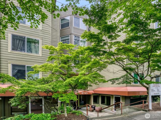 8745 Greenwood Avenue N # 115