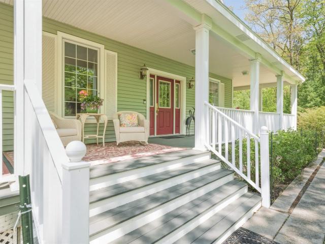 8745 Wheeler Oaks Drive