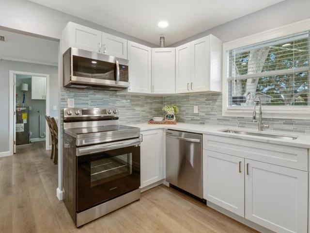 8745 98th Ct, Vero Beach, FL 32967