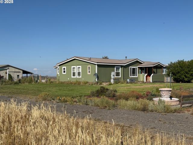 87479 N Star Ln, Christmas Valley, OR 97641 | MLS #276801