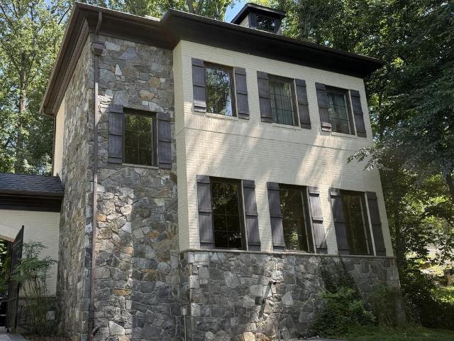 8747 Brook Road