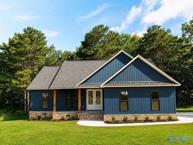 8747 Cox Gap Rd, Boaz, AL 35956