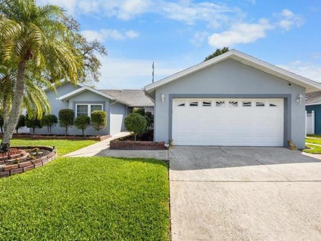 8747 Glen Lakes Blvd N, Saint Petersburg, FL 33702
