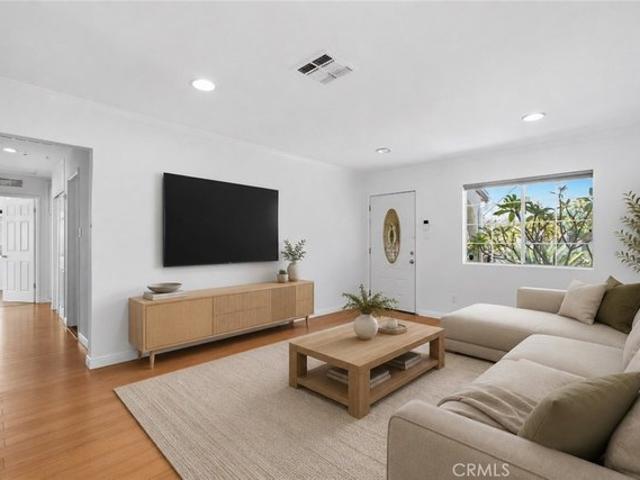 8747 Stansbury Ave, Panorama City, CA 91402