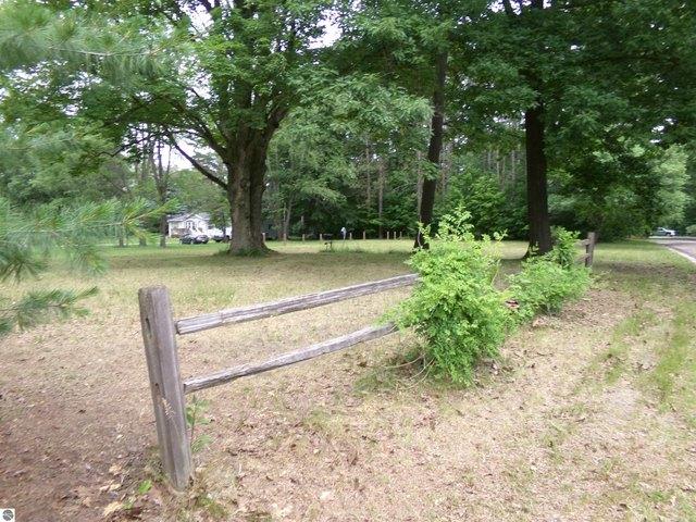 8749 Trillium, Farwell, MI 48622