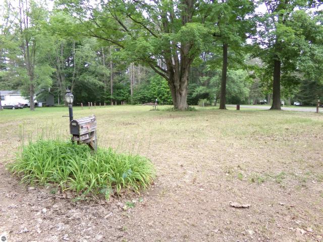 8749 Trillium