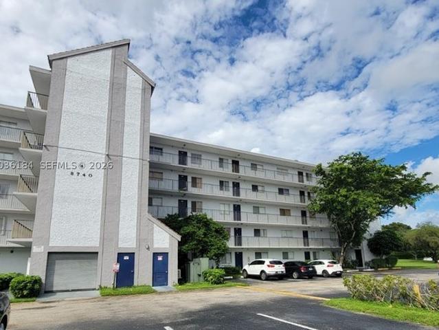 8740 N Sherman Cir Apt 308, Miramar, FL 33025