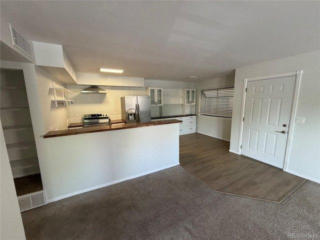 8741 Dawson St Apt 204, Denver, CO 80229